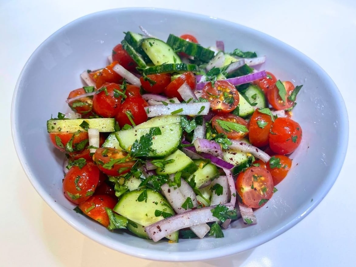 Mediterranean Sumac Salad (Ready in under 10 minutes)