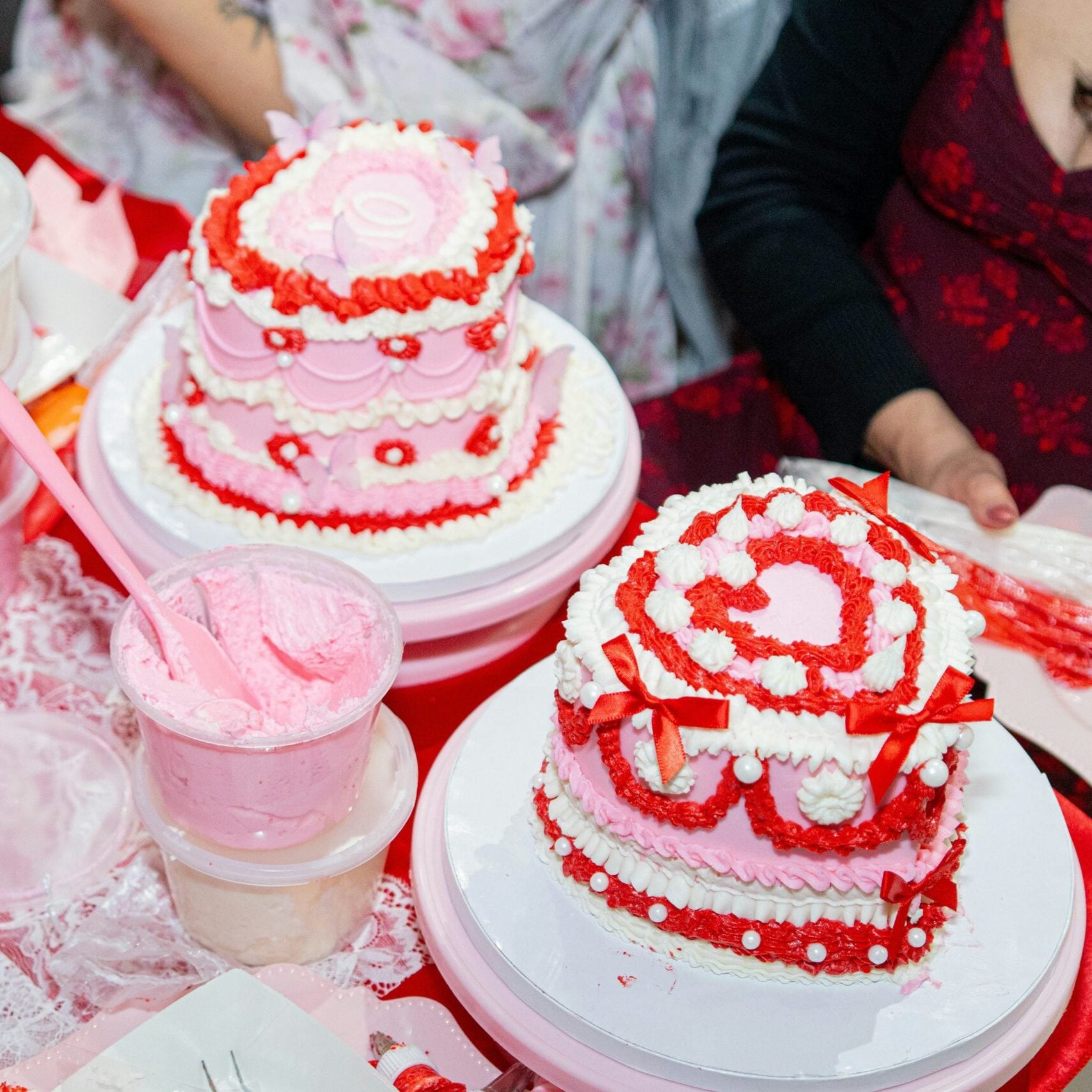 How to Cut the Perfect Heart-Shaped Cake
